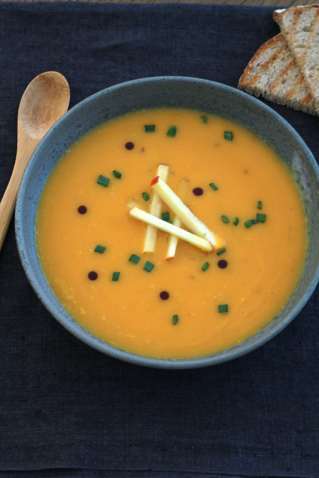 Soupe de courge pleine de Naples : douce saveur (Recette autrichienne)