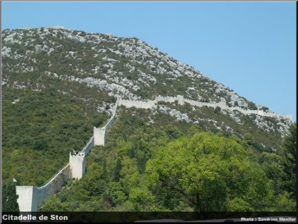 Ston et sa forteresse : la gardienne de la presqu'île de Peljesac ...