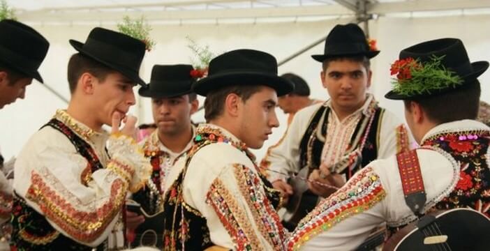 Baranjski bećarac : la fête des célibataires de Draž en Slavonie ...