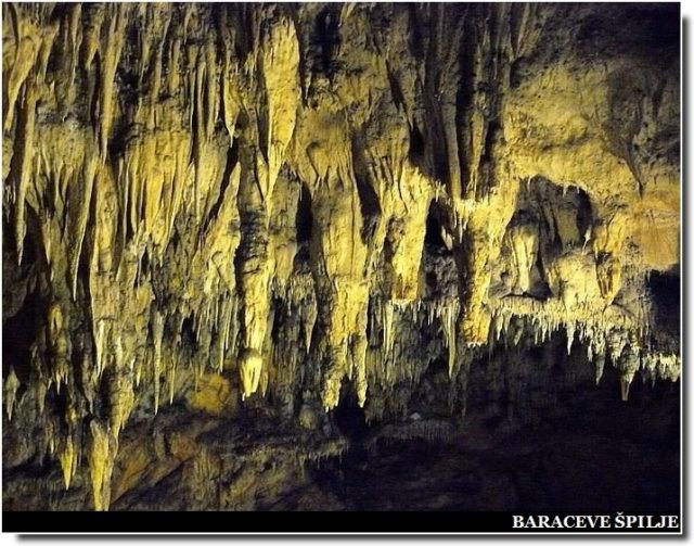 Grotte de Barac près de plitvice : Baraceve Špilje, un beau site ...