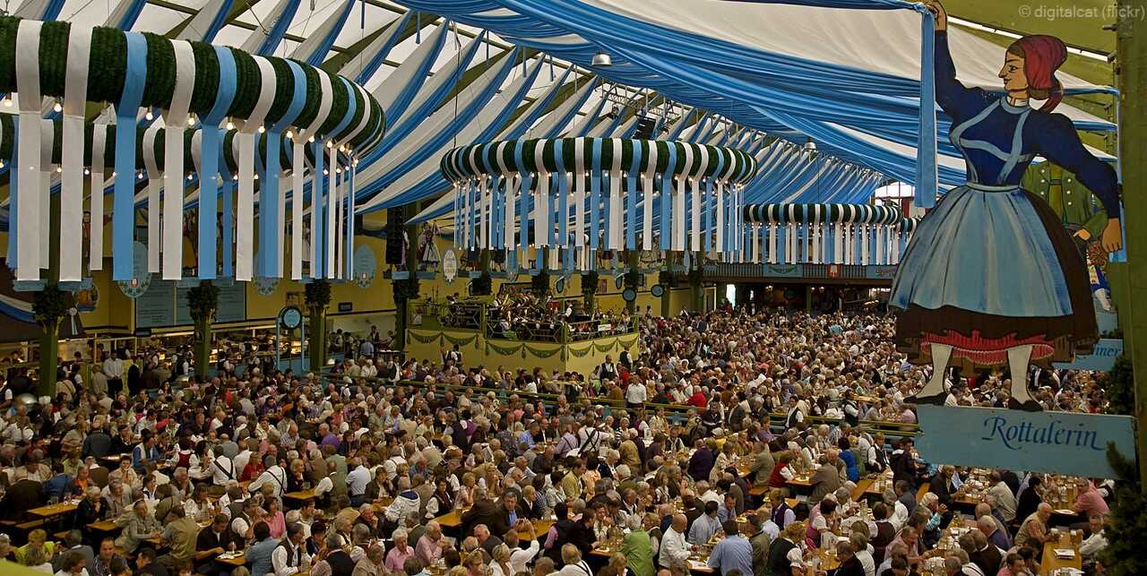 Fête de la bière de Munich ; traditions et incontournables d'Oktoberfest